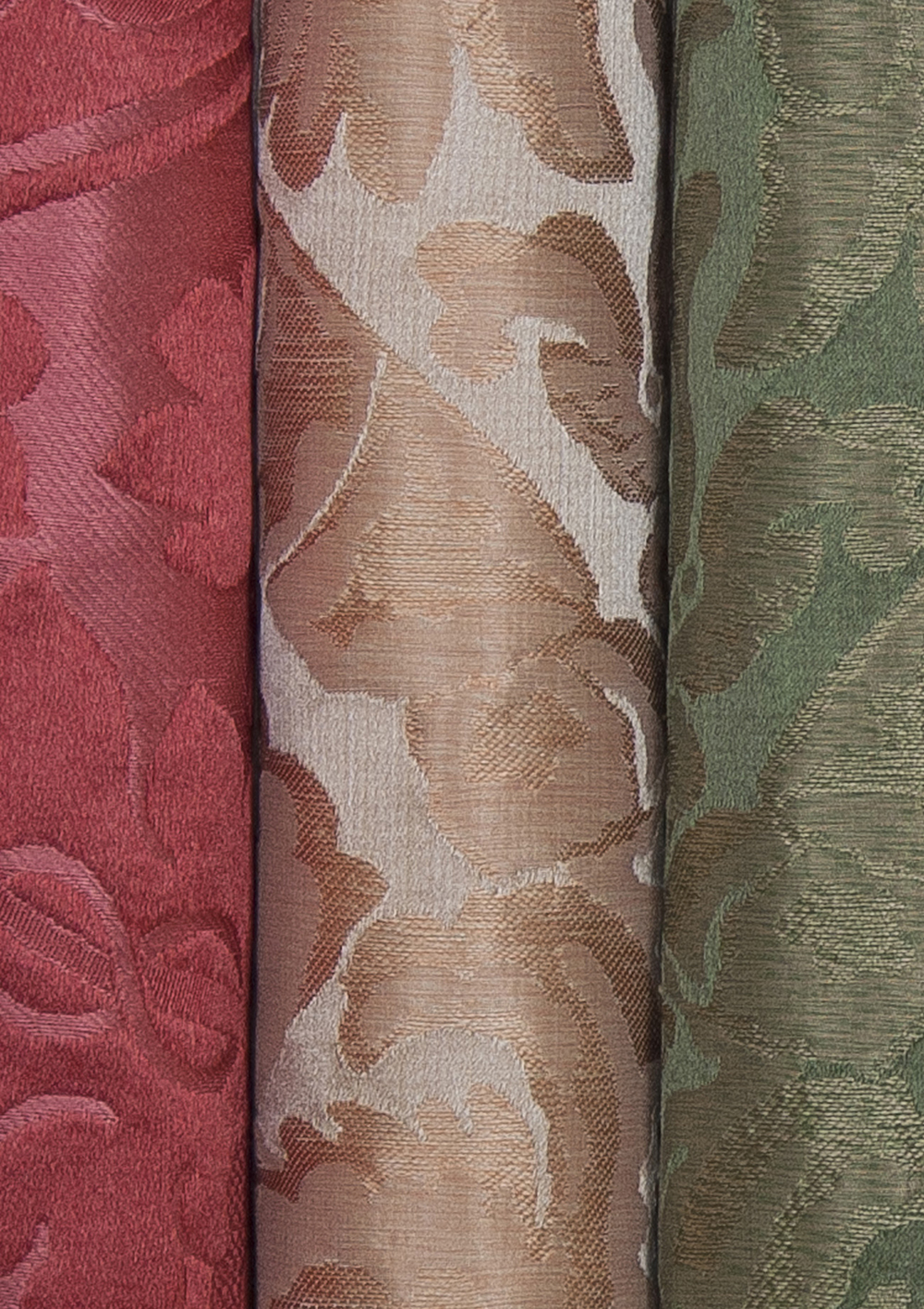 Luigi Bevilacqua, the only Italian manufacturer of “soprarizzo” velvet ...