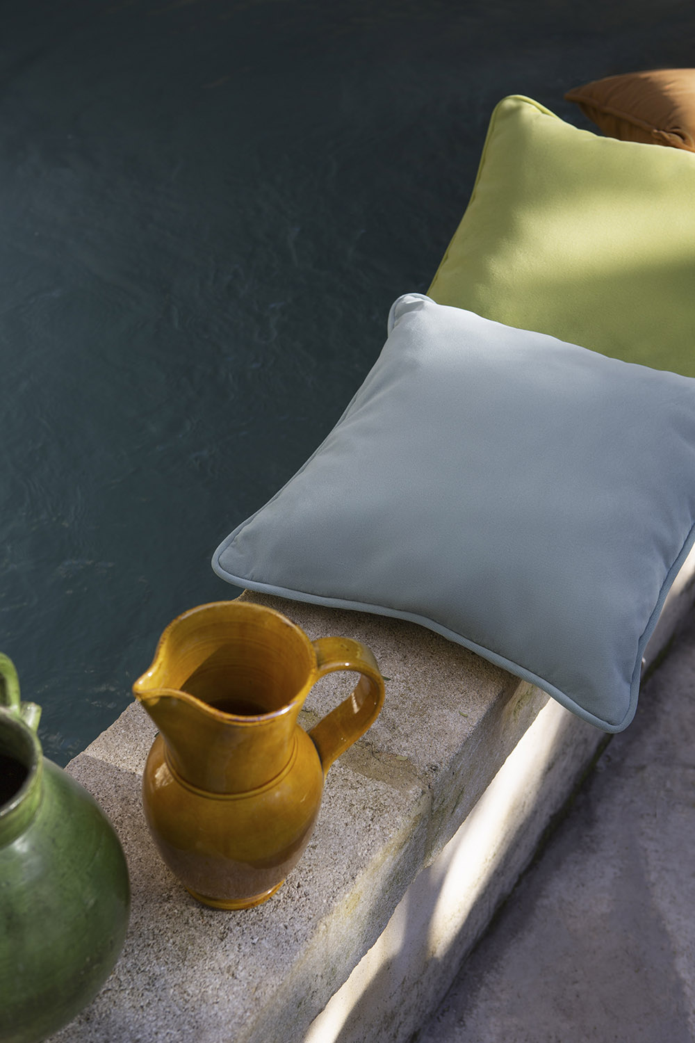 Pierre Frey - Three new outdoor collections: Terrasse, outdoor linens ...