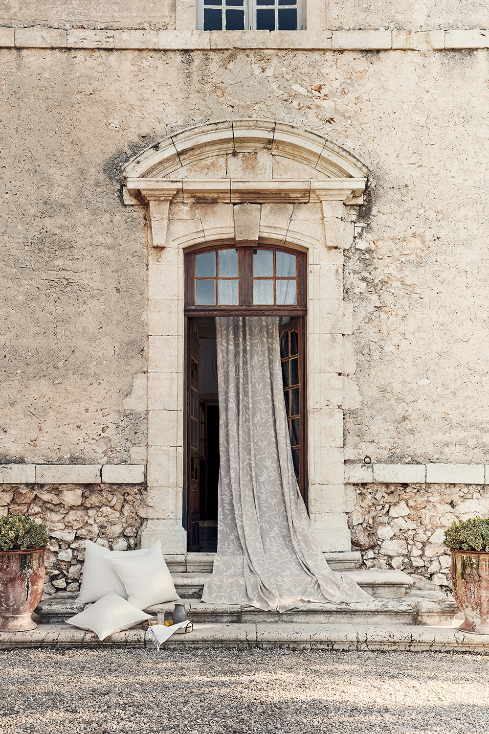 Romo presents "Okari", a calming and restorative collection - Paris ...